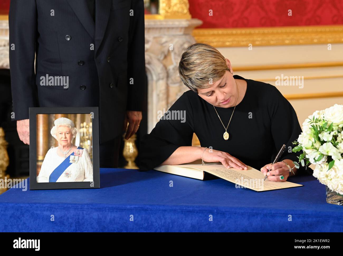 Colombia's First Lady Veronica Alcocer Gargia, signs a book of ...