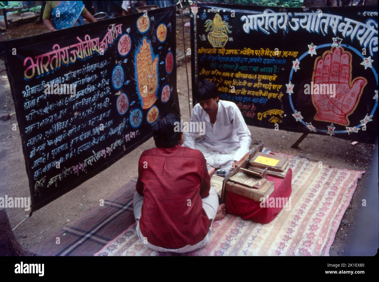 Indian palmist hi-res stock photography and images - Alamy