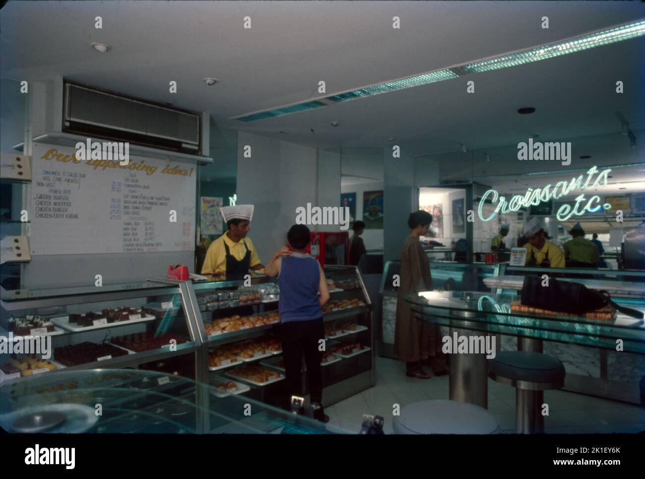 Food Chain Shop, Mumbai Stock Photo - Alamy