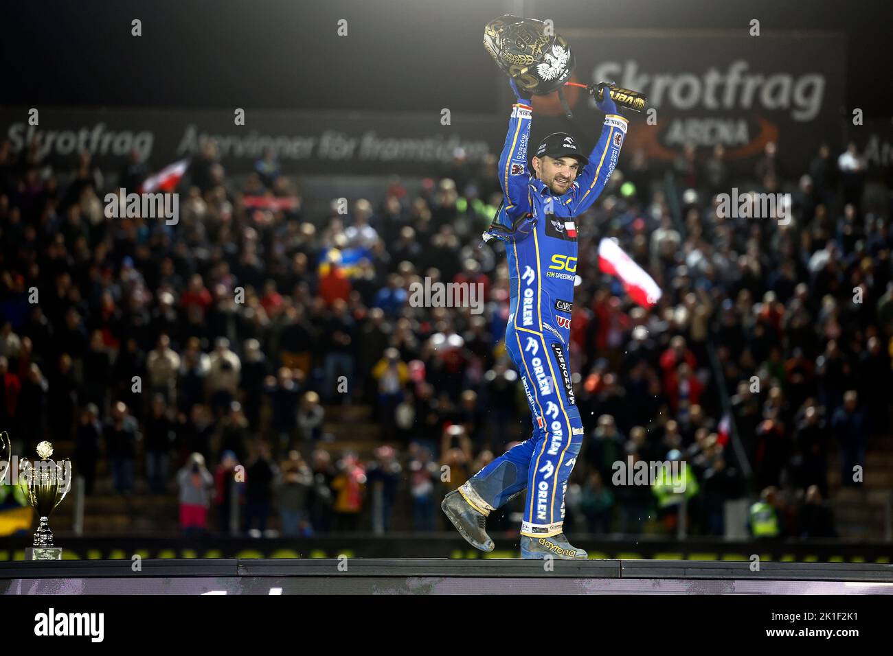 Poland's Bartosz Zmarzlik was the winner in Saturday's Kaeser FIM ...