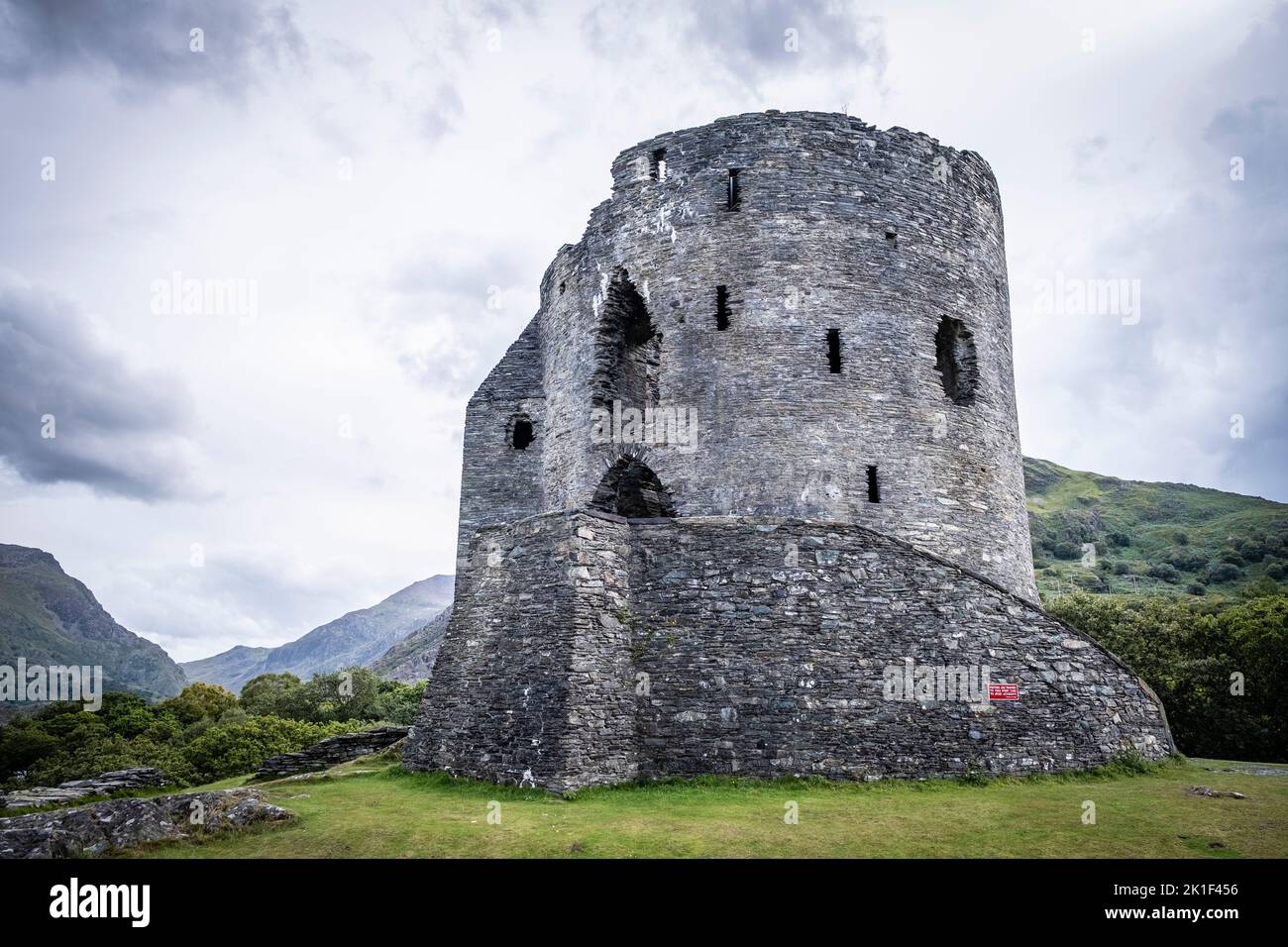 Dolbadarn Castle, Llanberis, Gwynedd, Snowdonia National Park, North ...