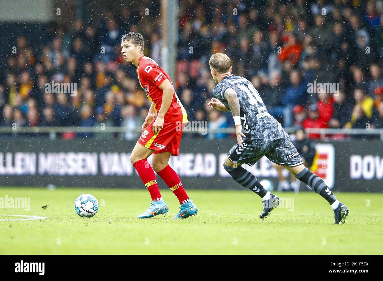 DEVENTER, Stadium De Adelaarshorst, 18-09-2022 , season 2022 / 2023 ...