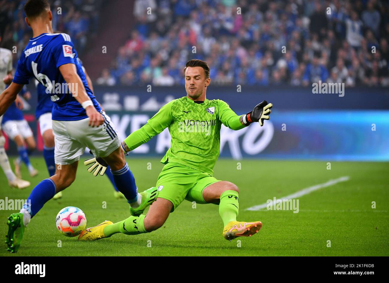 Bundesliga, Veltins Arena, FC Schalke 04 vs VfL Bochum; Manuel Riemann ...