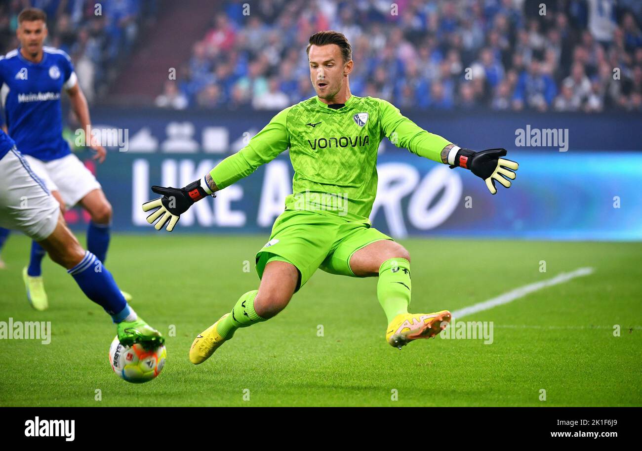 Bundesliga, Veltins Arena, FC Schalke 04 vs VfL Bochum; Manuel Riemann ...