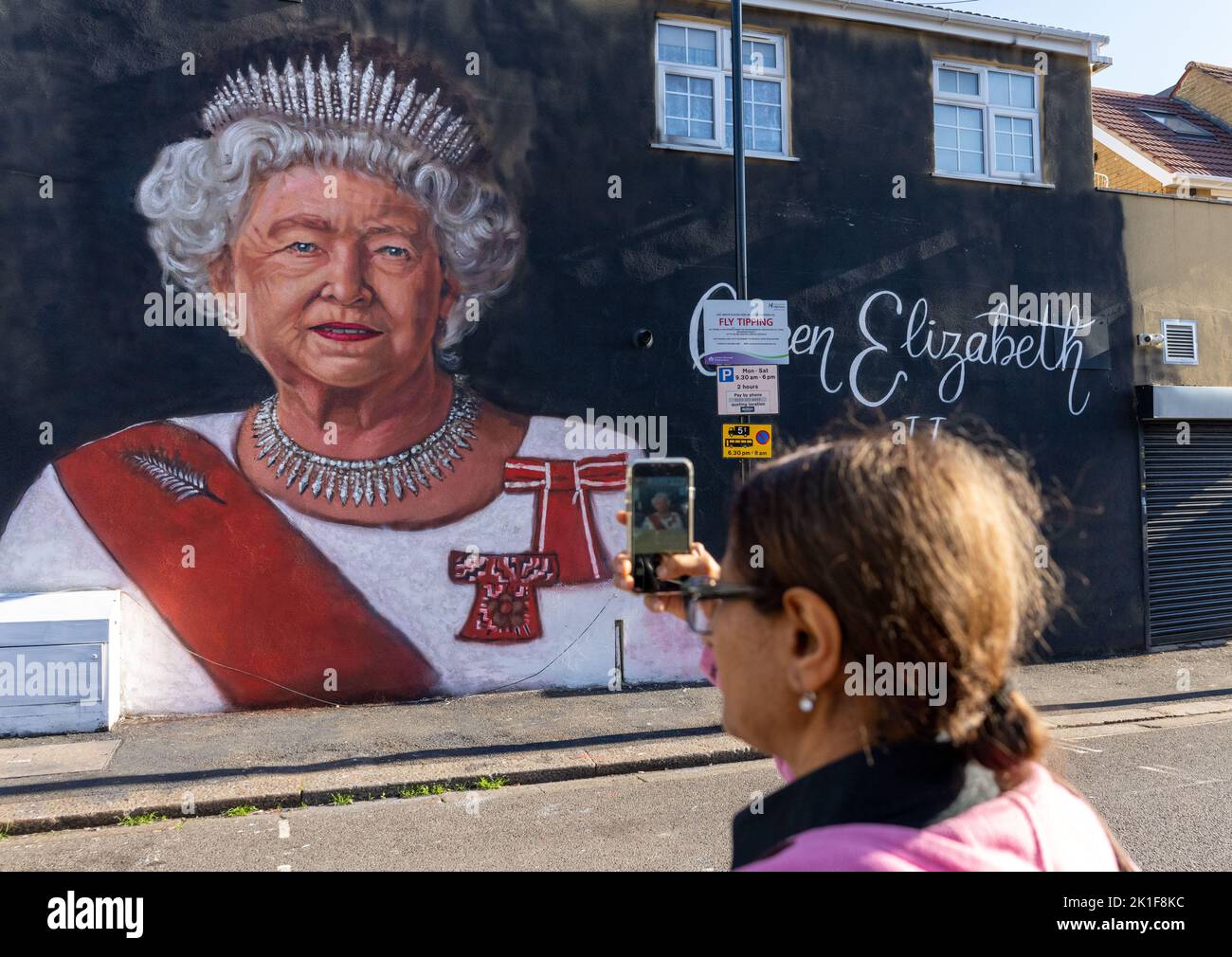 © Jeff Moore A mural tribute to the late Queen Elizabeth II painted on ...