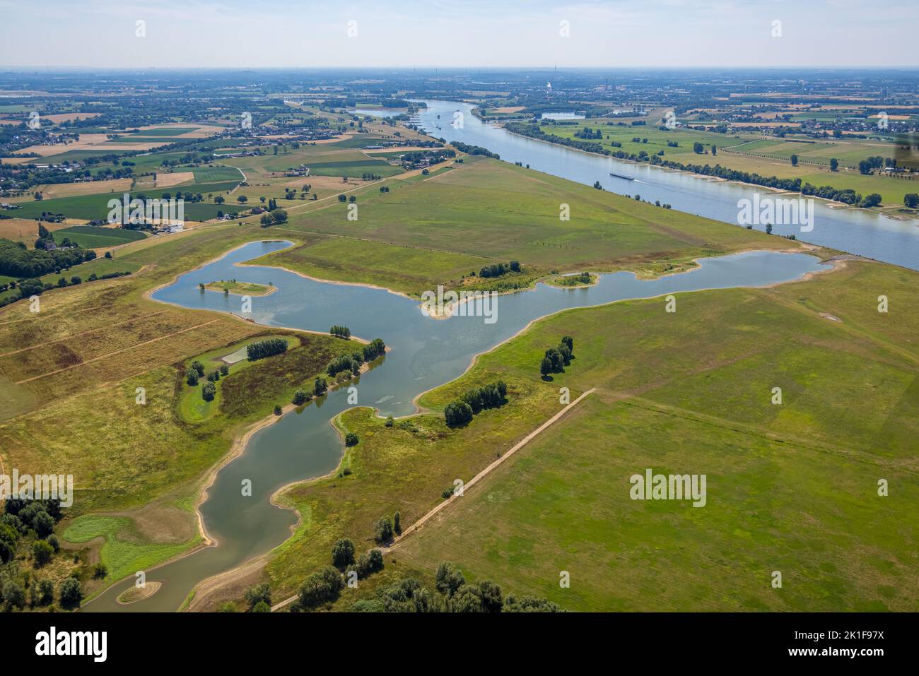 Rhine foreland between mehrum and emmelsum hi-res stock photography and ...