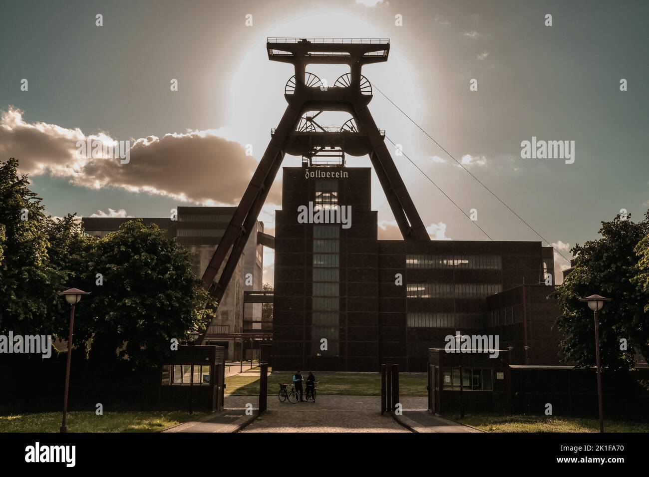 Zollverein colliery industrial monument in Essen Stock Photo - Alamy