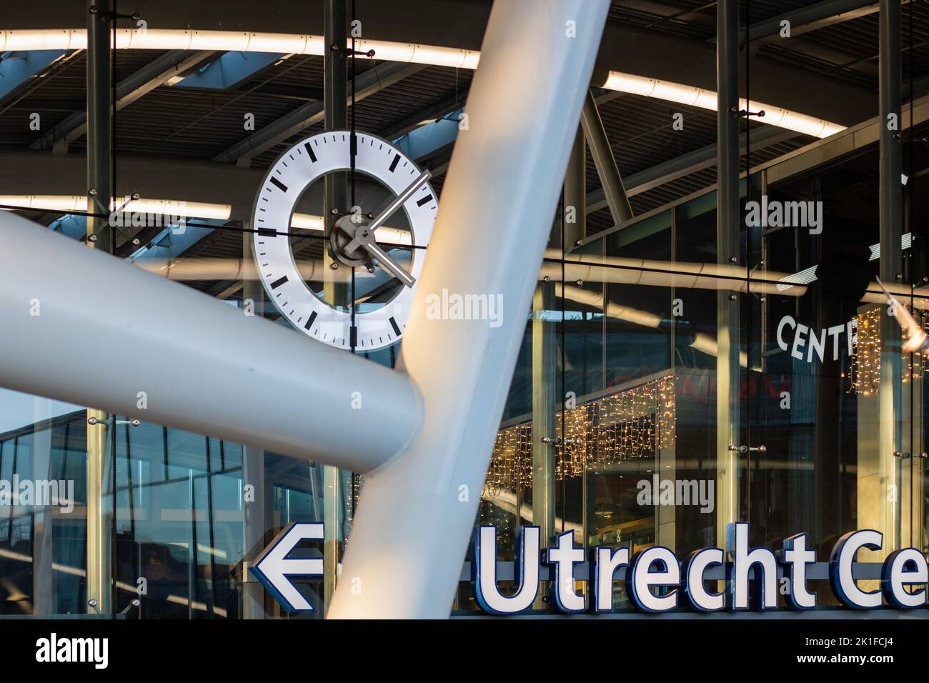 Clock above entrance facade Utrecht central station Stock Photo - Alamy