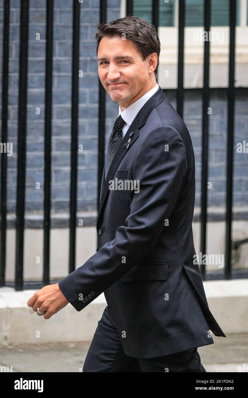 Justin trudeau uk hi-res stock photography and images - Alamy