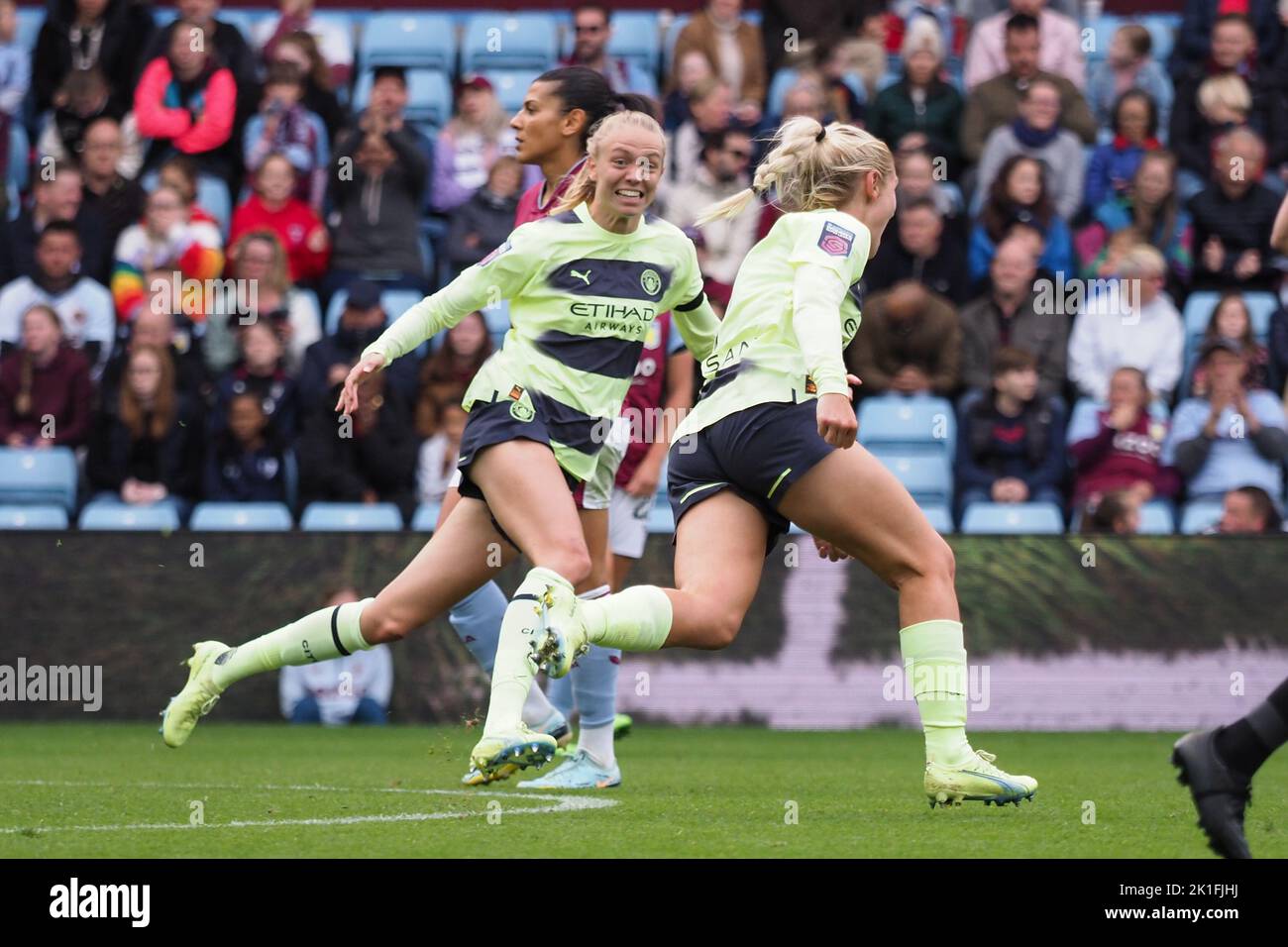 Laura coombs villa hi-res stock photography and images - Alamy