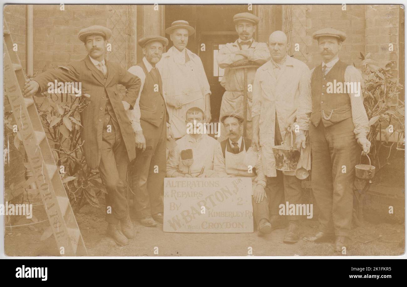 British working class 1900s hi-res stock photography and images - Alamy