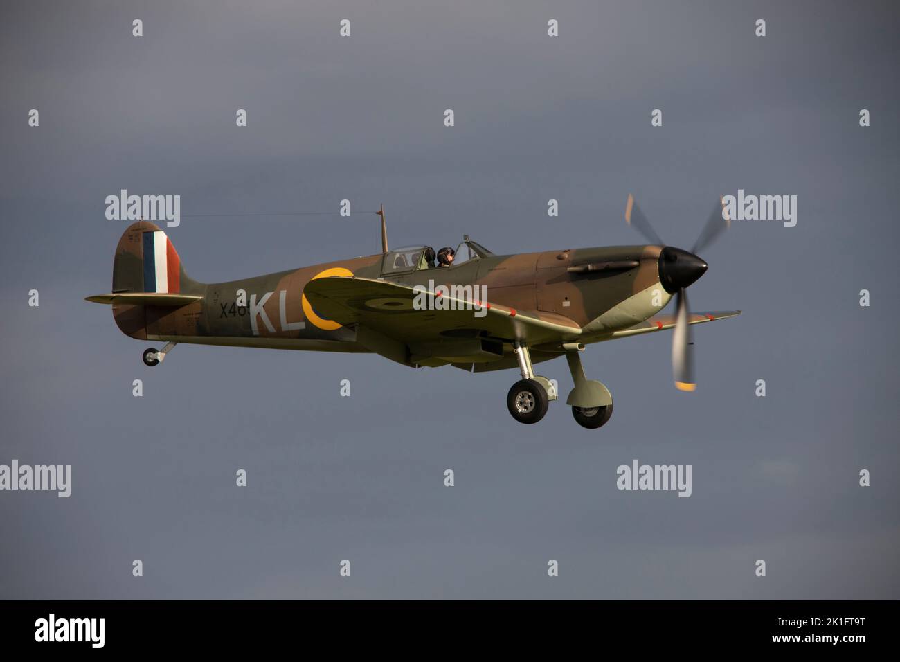 Supermarine Spitfire Mk.Ia N3200 (G-CFGJ) landing at dusk, after it's ...