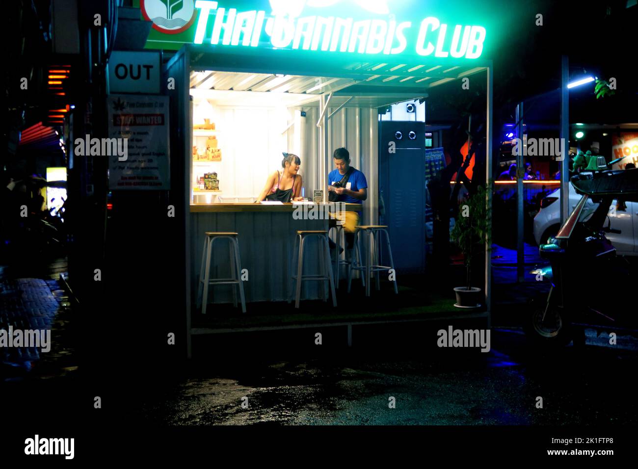 Cannabis shop, Sukhumvit Soi 4 (Nana), Bangkok ,Thailand Stock Photo - Alamy