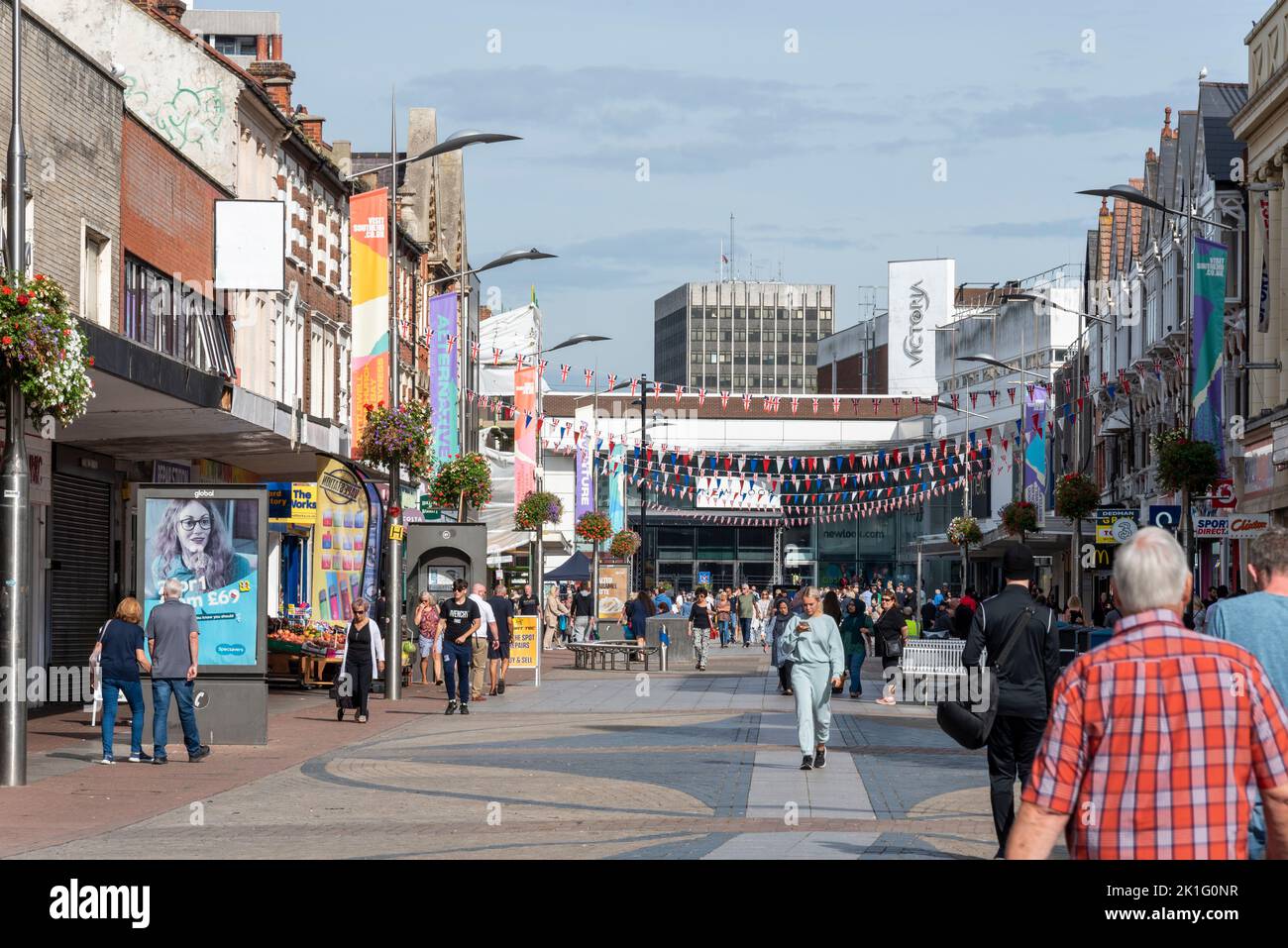 Southend on Sea High Street. New City in Essex. Retail pedestrianised ...