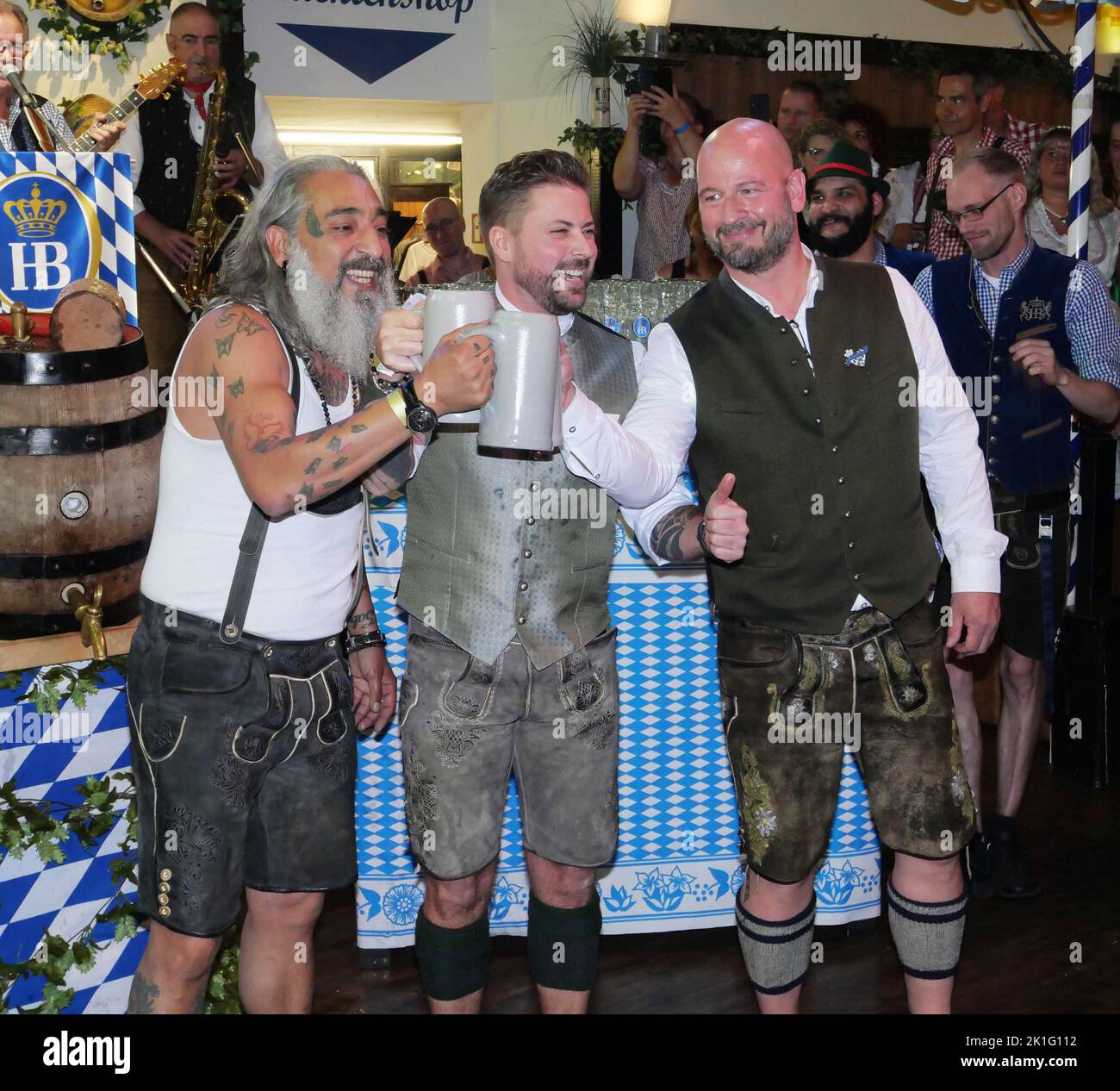 Dj senay gueler hi-res stock photography and images - Alamy