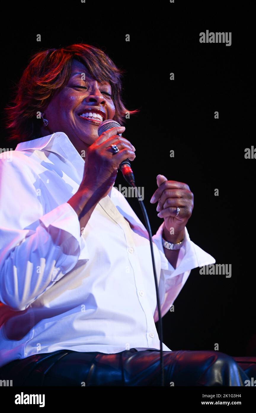 Gwen dickey rose royce hi-res stock photography and images - Alamy