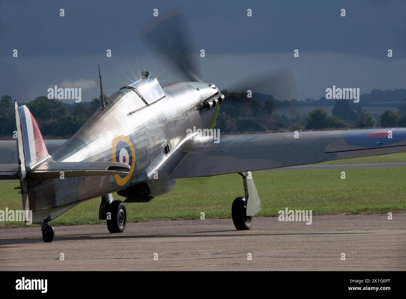 Hurricanes and spitfires hi-res stock photography and images - Alamy