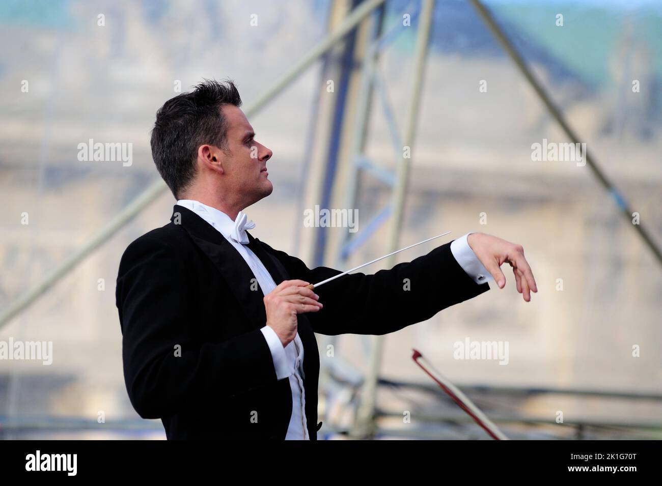 Vienna, Austria. 08 May 2015. Philippe Jordan conducts the Vienna ...