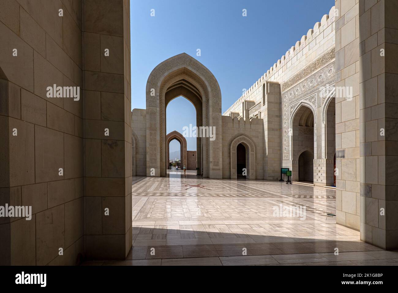 Sultan Qaboos Grand Mosque, Muscat, Oman Stock Photo - Alamy
