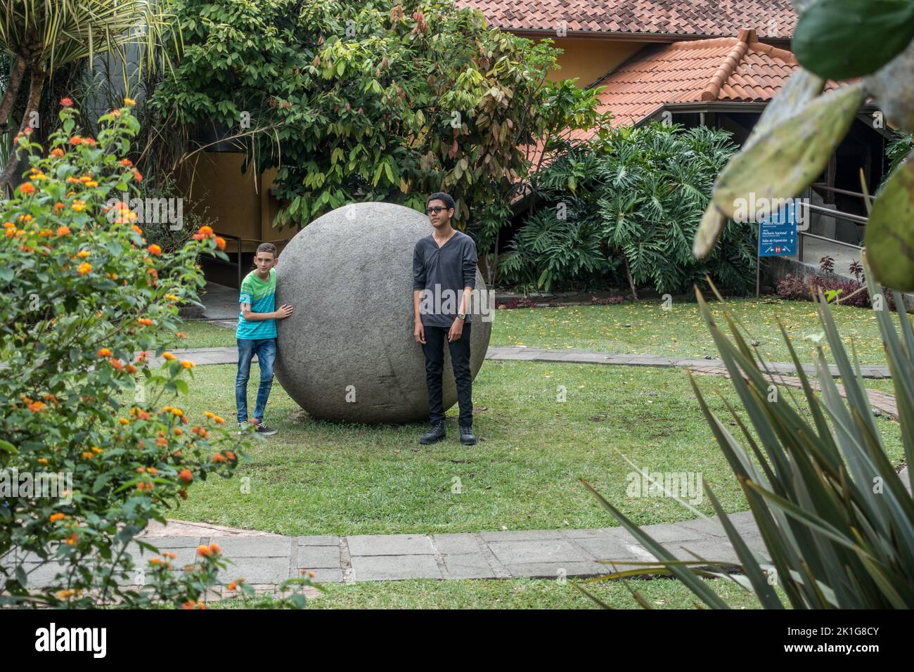 Diquis people hi-res stock photography and images - Alamy