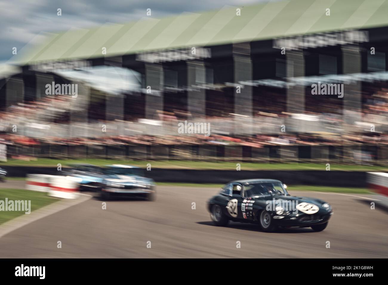 Goodwood revival 2022 royal automobile hi-res stock photography and ...