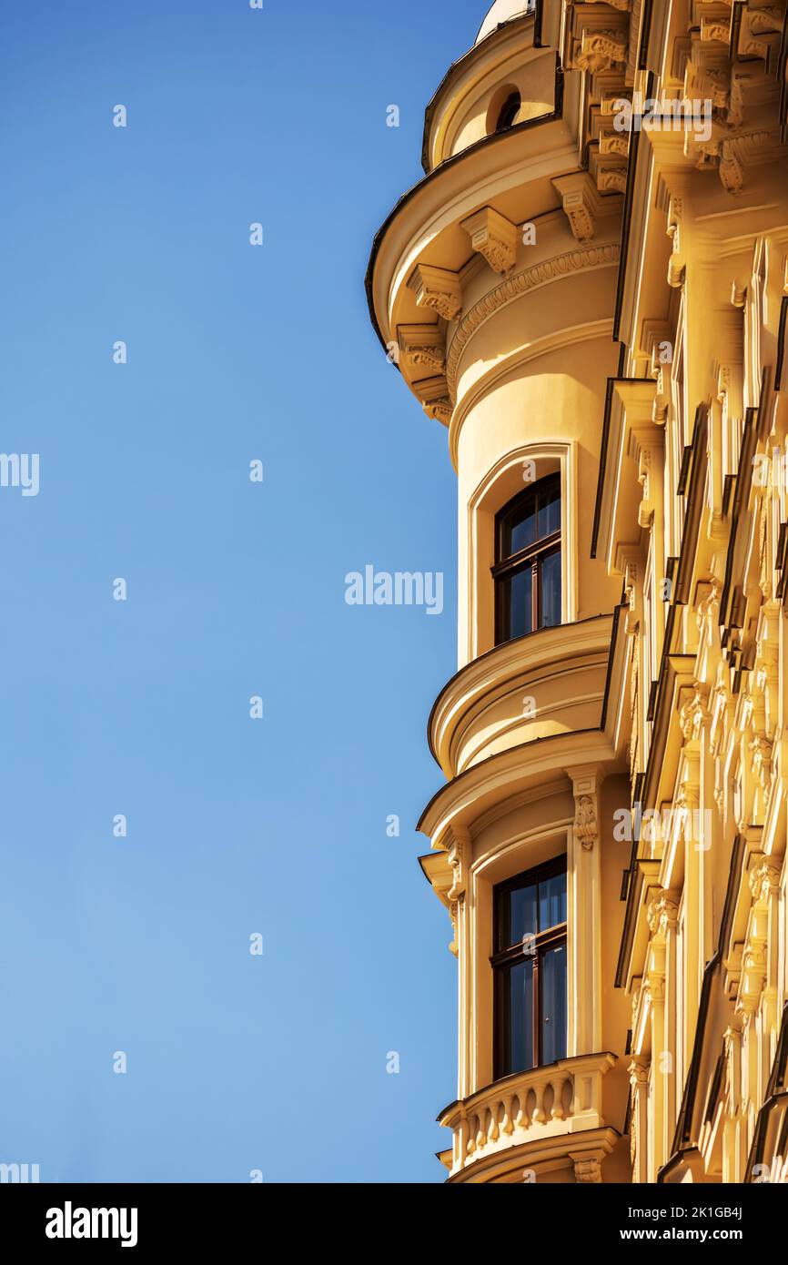 Amazing building architecture hi-res stock photography and images - Alamy
