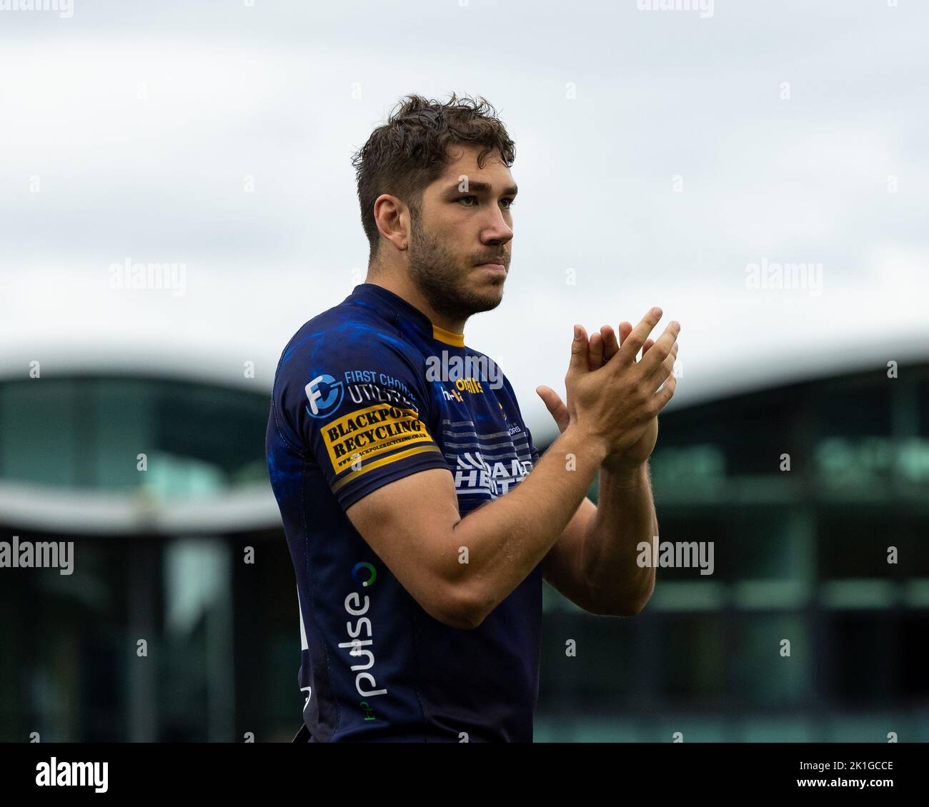 Worcester warriors fans hi-res stock photography and images - Alamy