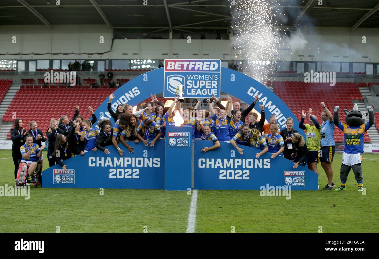 Leeds Rhinos players celebrate winning the Grand Final following the ...