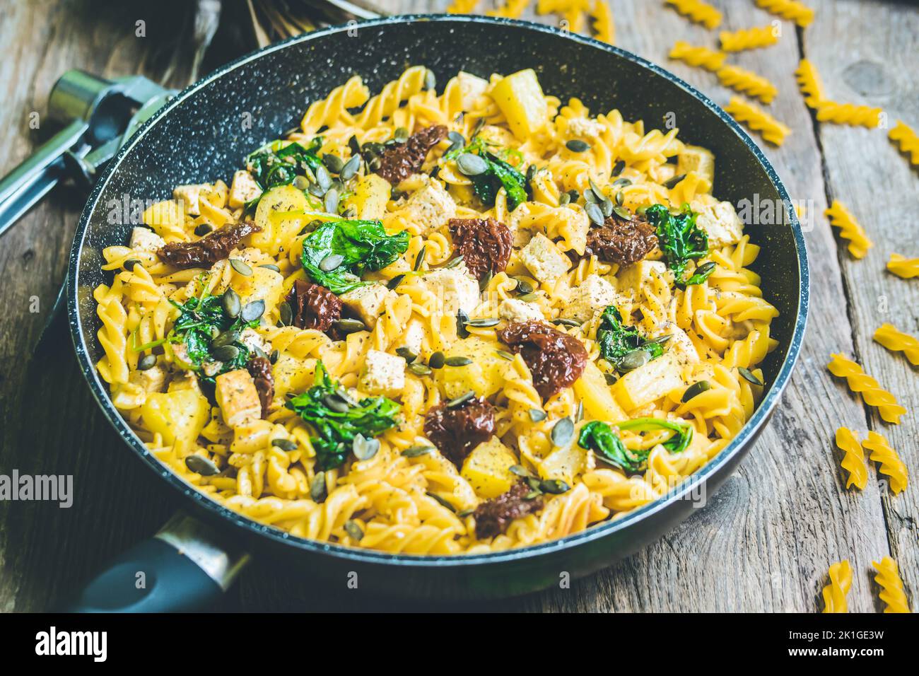 Vegan corn fusilli with pineapple, tofu and garlic oil. Vegan Italian ...