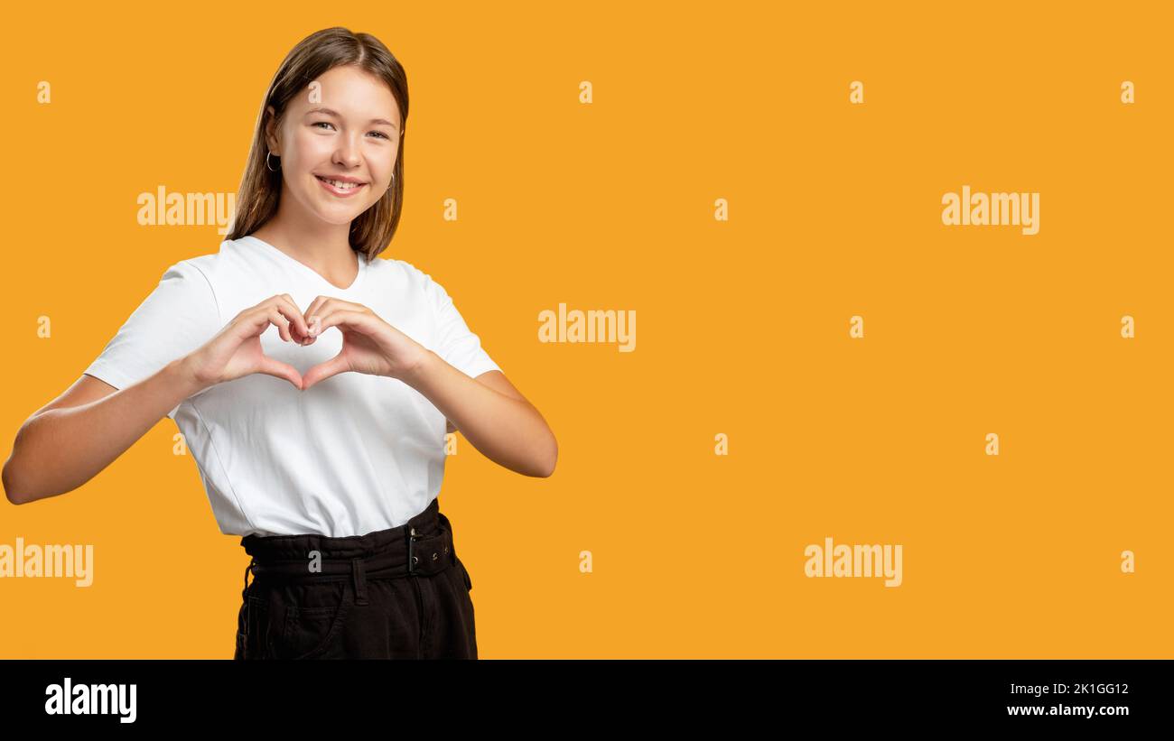 Love sign. Supportive teenager. Care trust. Encouragement appreciation ...