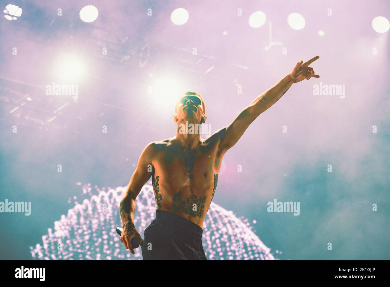 Artista blanco hi-res stock photography and images - Alamy