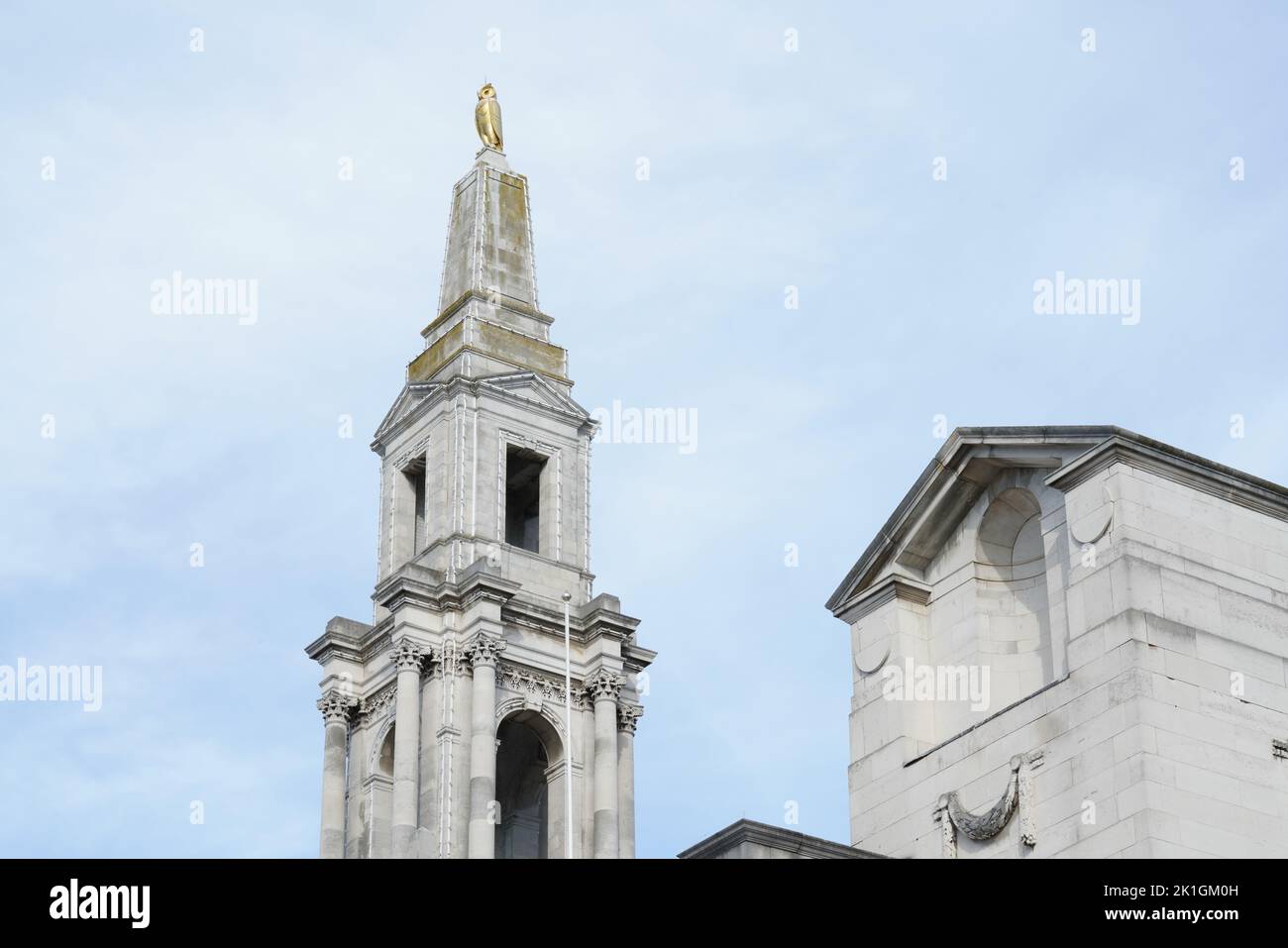 Millennium Square Leeds tower Stock Photo - Alamy