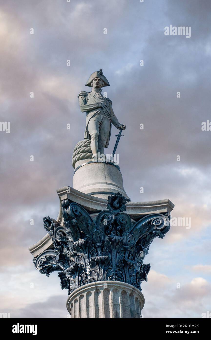 Horacio Nelson Statue in Trafalgar Square Stock Photo - Alamy