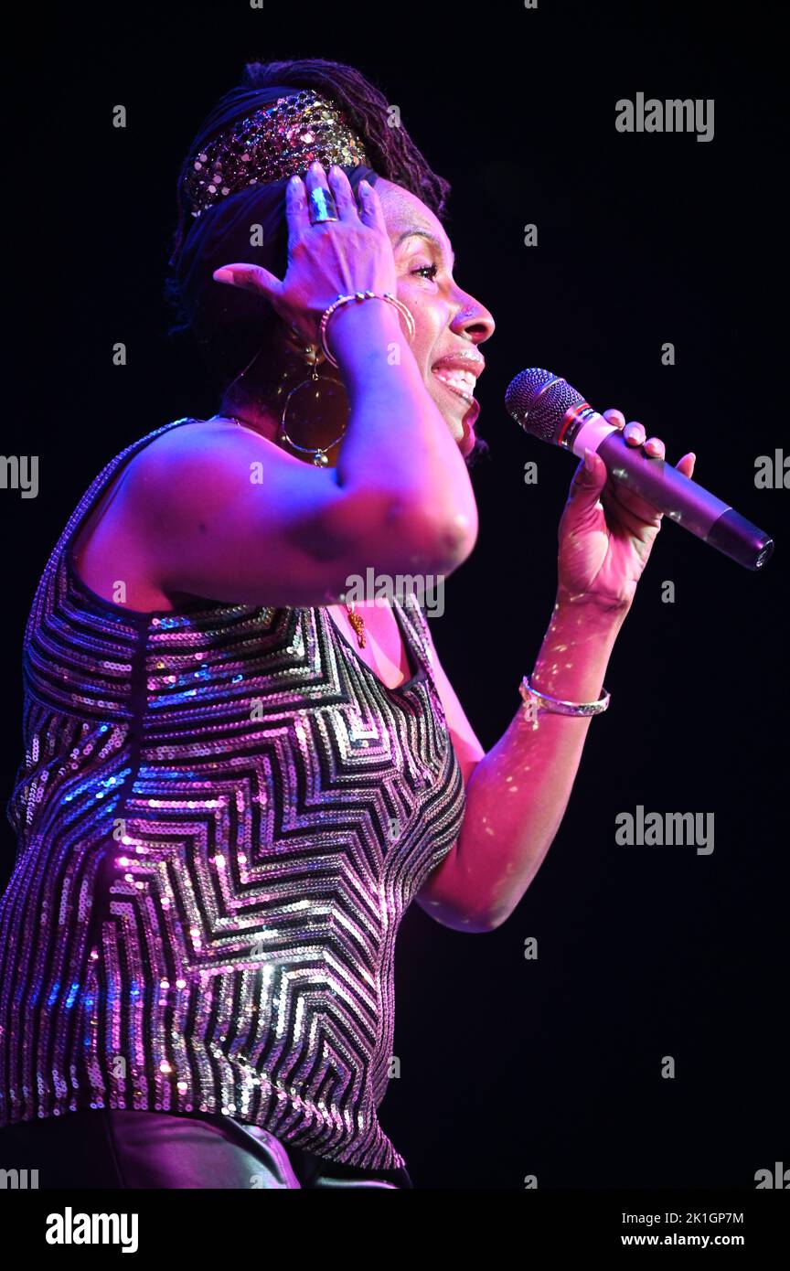 Janet Kay Performing on The Giants Of Soul Tour at Sheffield City Hall ...