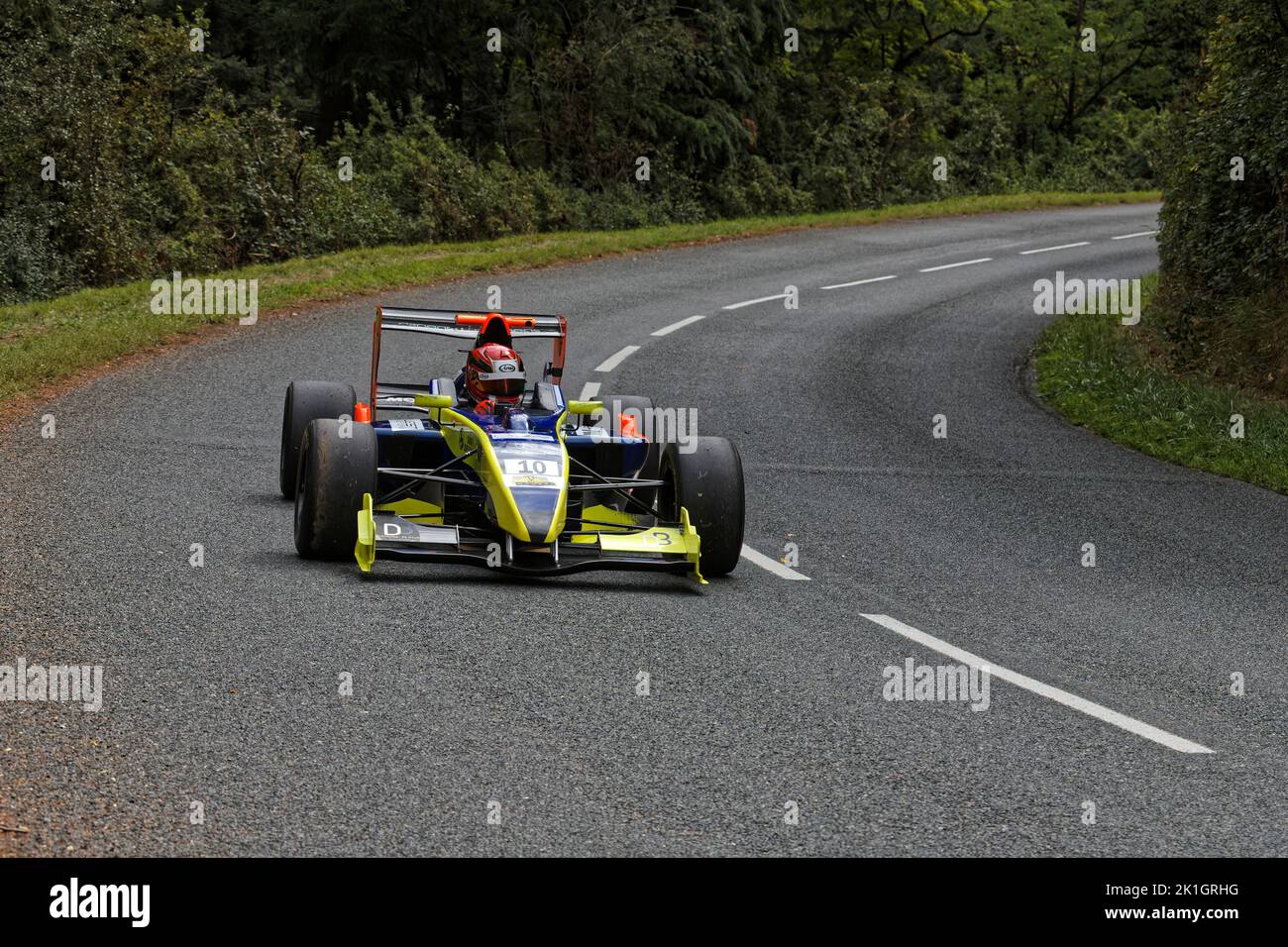 Car racing paddock hi-res stock photography and images - Alamy