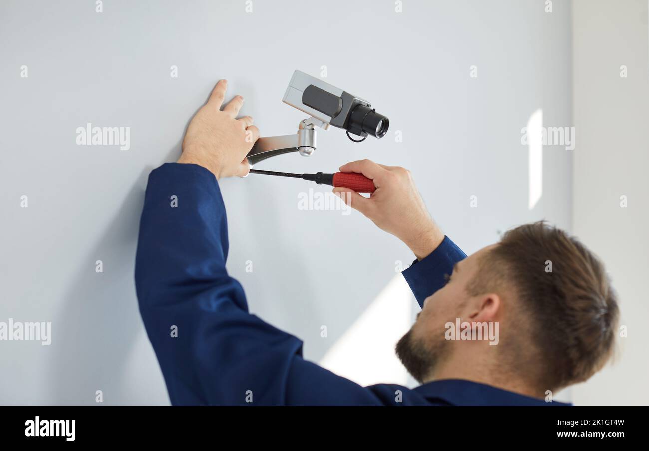 How to install security camera hi-res stock photography and images - Alamy
