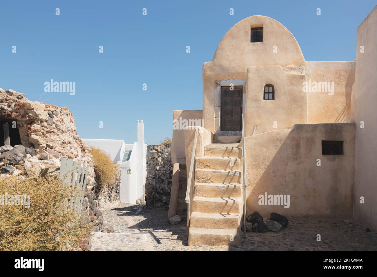 A traditional Greek home in the quaint hilltop village of Pyrgos ...