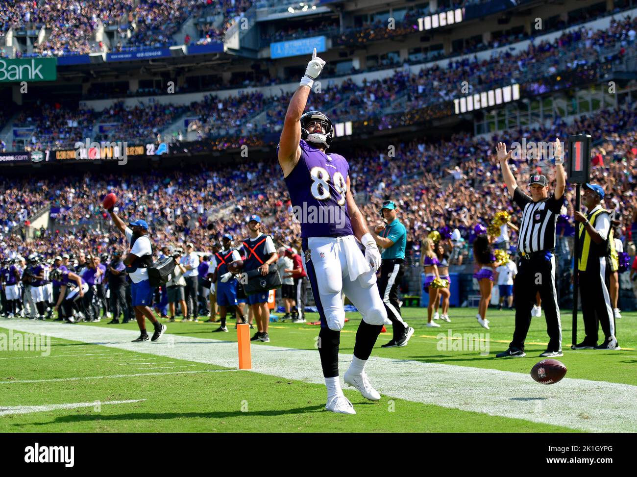 Lamar jackson mark andrews hi-res stock photography and images - Alamy