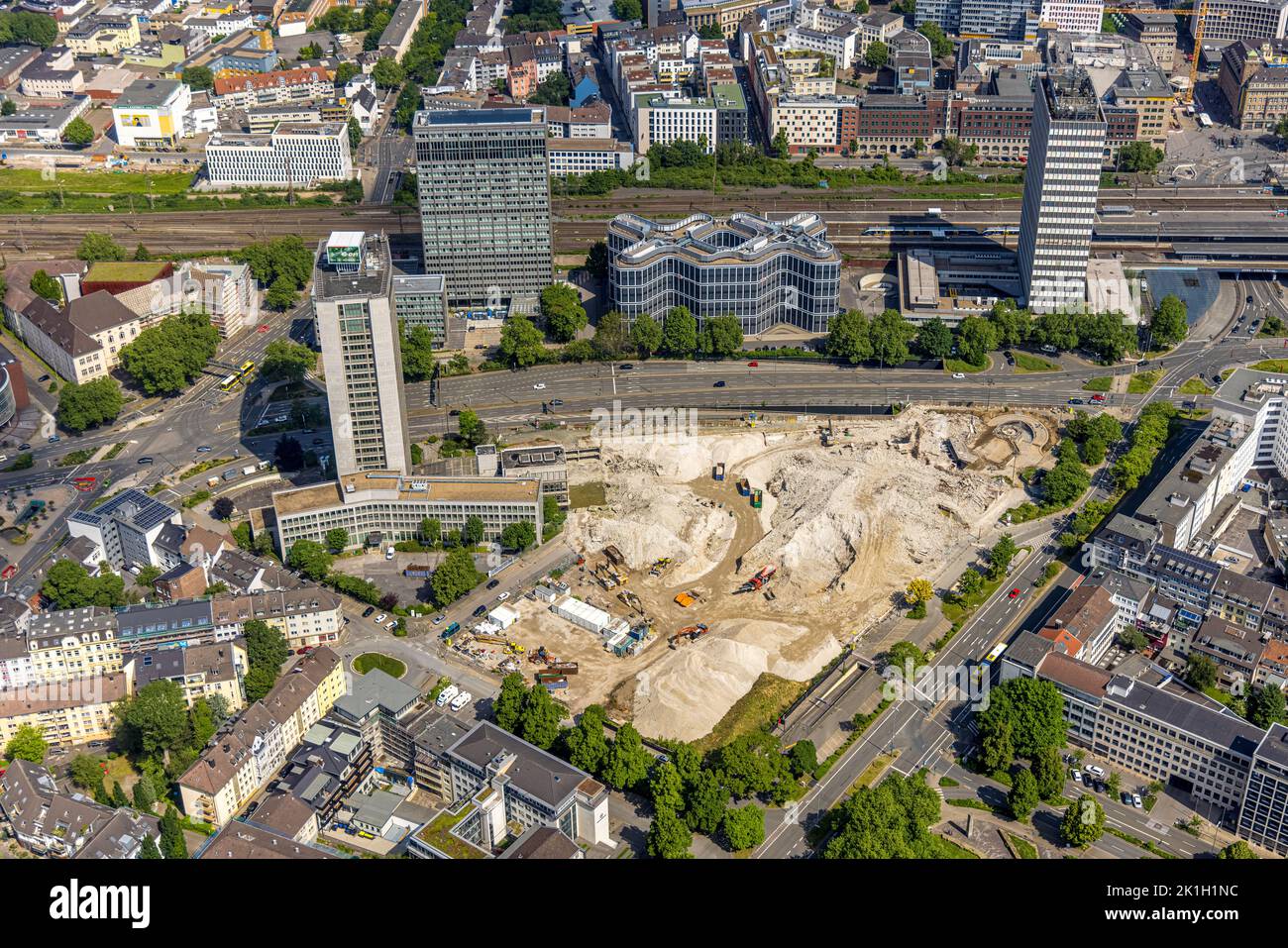 Aerial view, demolition Ypsilon building of RWE headquarters Essen in ...