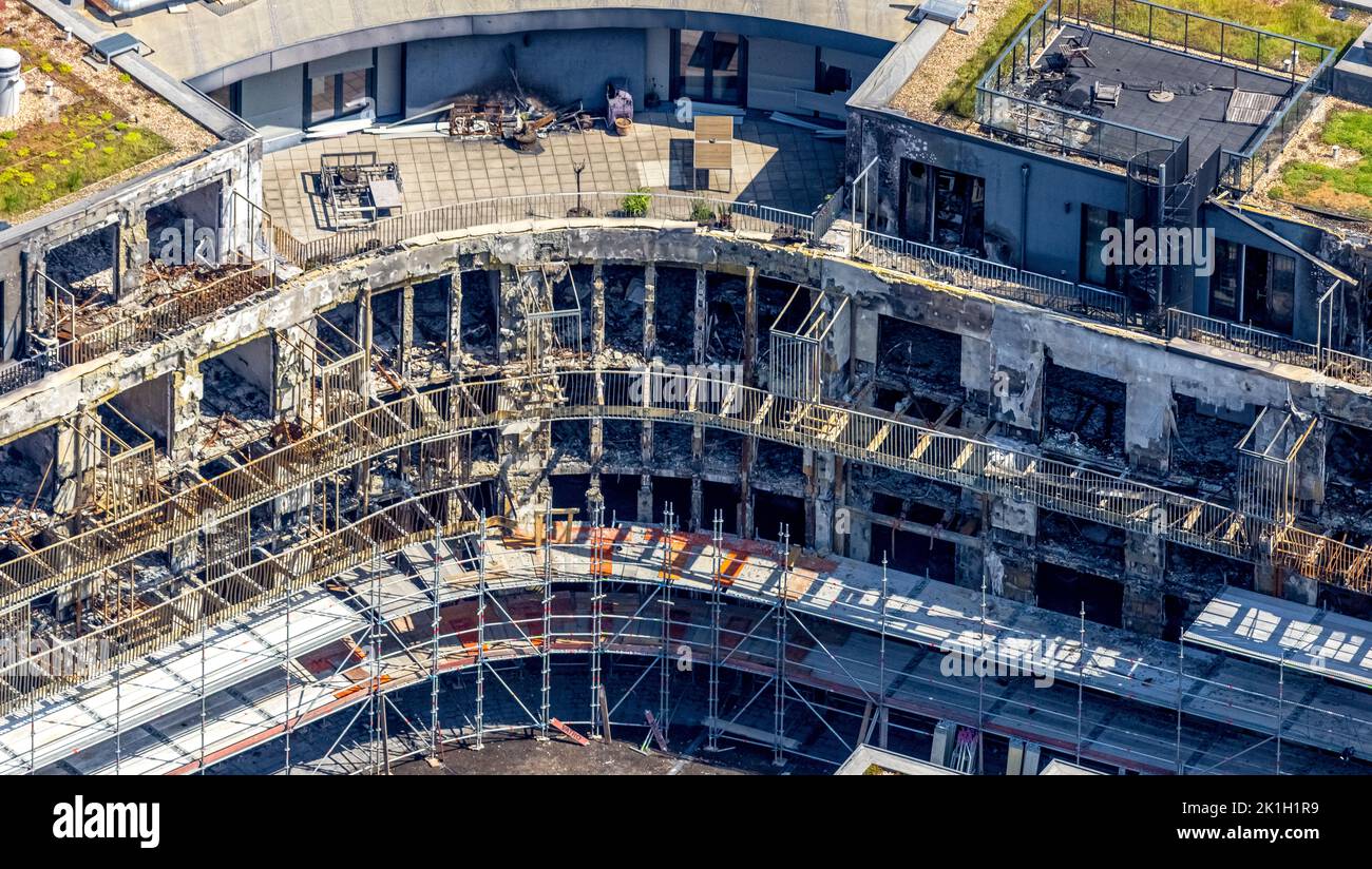 Fire in the building hi-res stock photography and images - Alamy