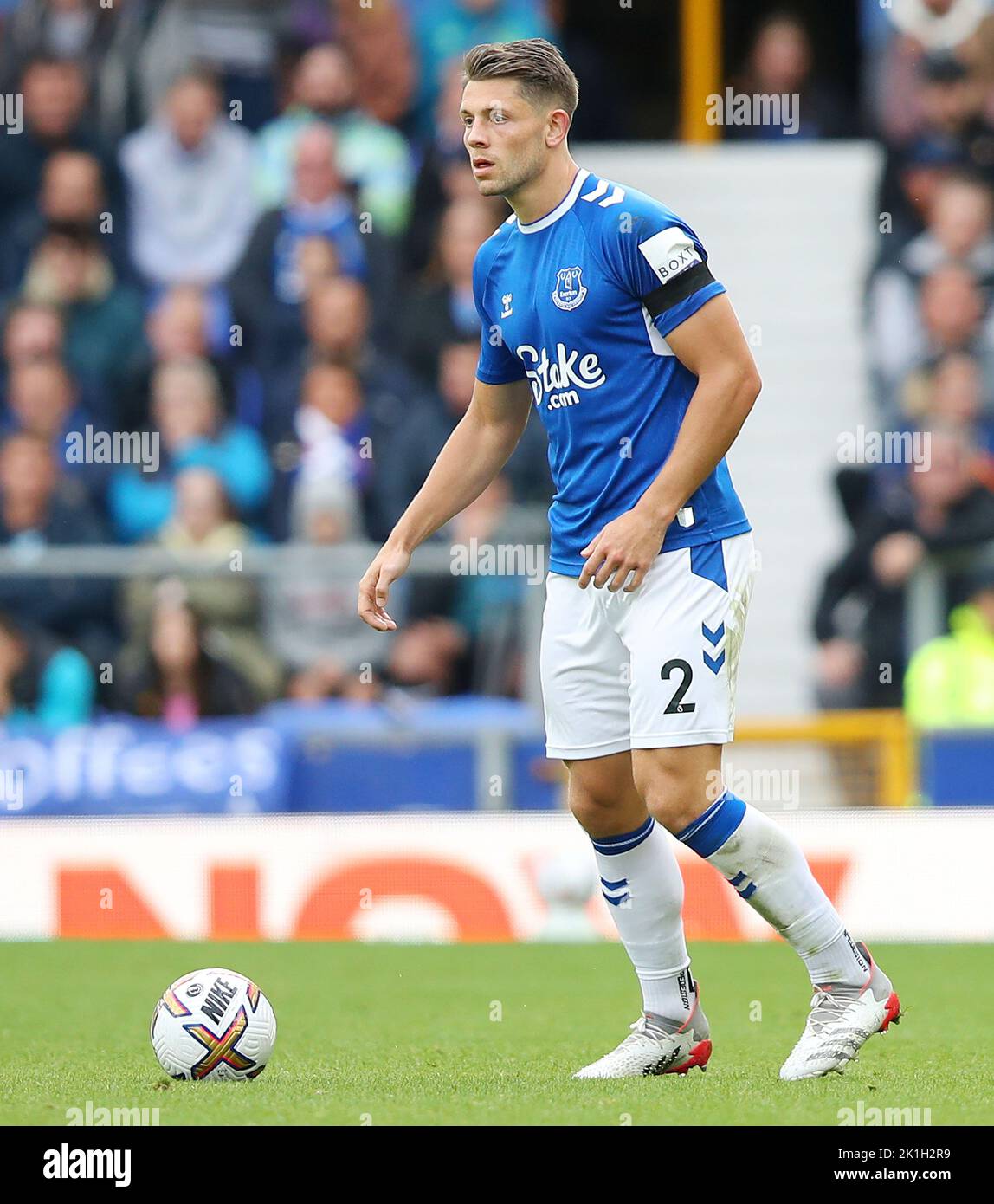 James tarkowski everton hi-res stock photography and images - Alamy