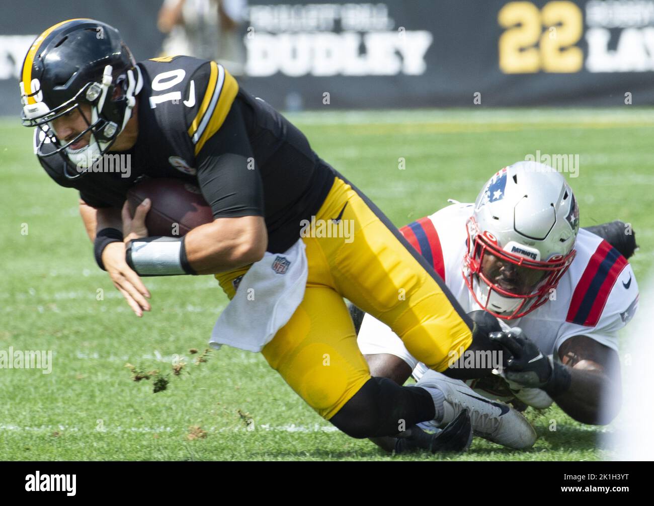 New England Patriots defensive tackle Christian Barmore (90) sacks ...