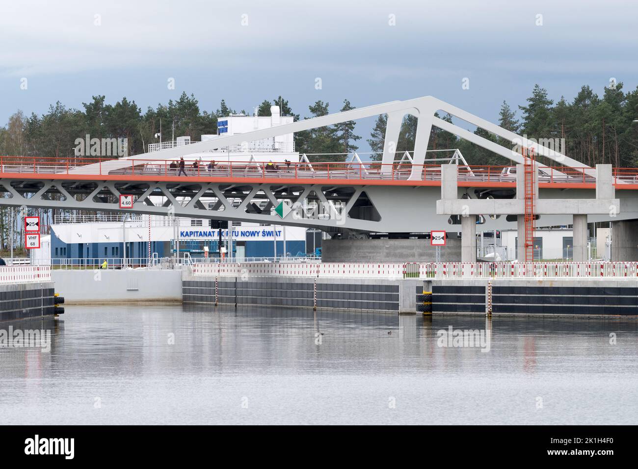 Nowy Swiat, Poland. 18th September 2022. Vistula Spit canal, which ...