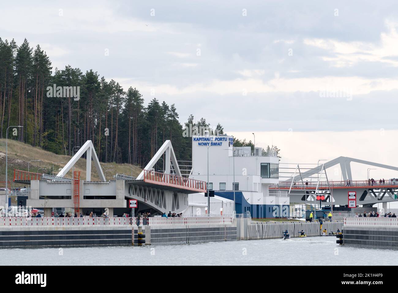 Nowy swiat ship canal bridge hi-res stock photography and images - Alamy