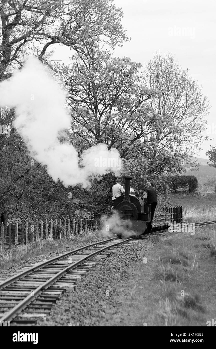 Steam engine locomotive reversing hi-res stock photography and images ...