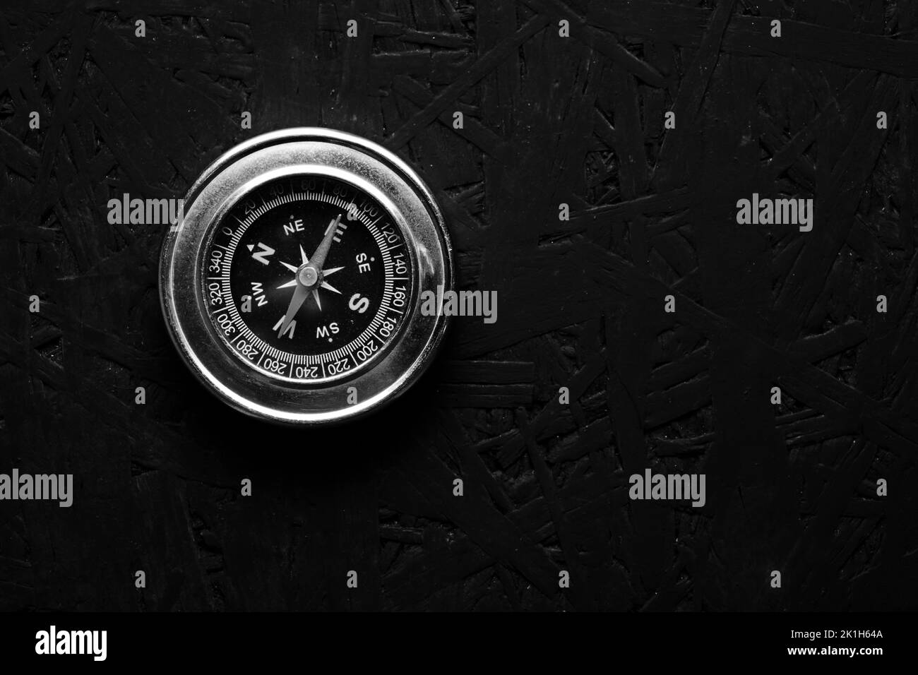Compass pointing north map Black and White Stock Photos & Images - Alamy