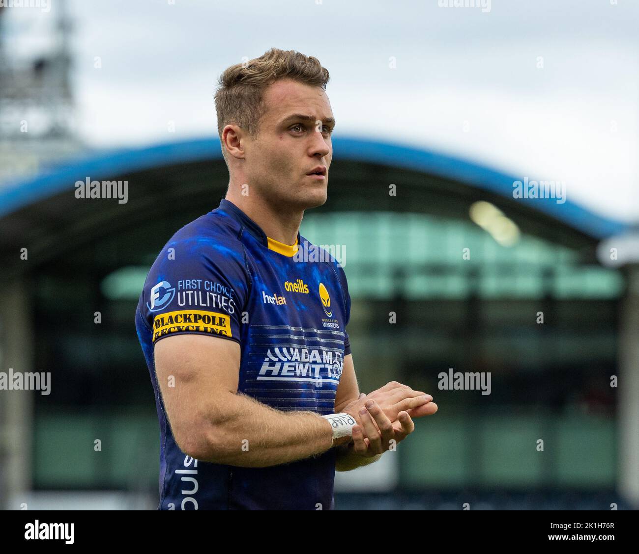 Worcester warriors fans hi-res stock photography and images - Alamy