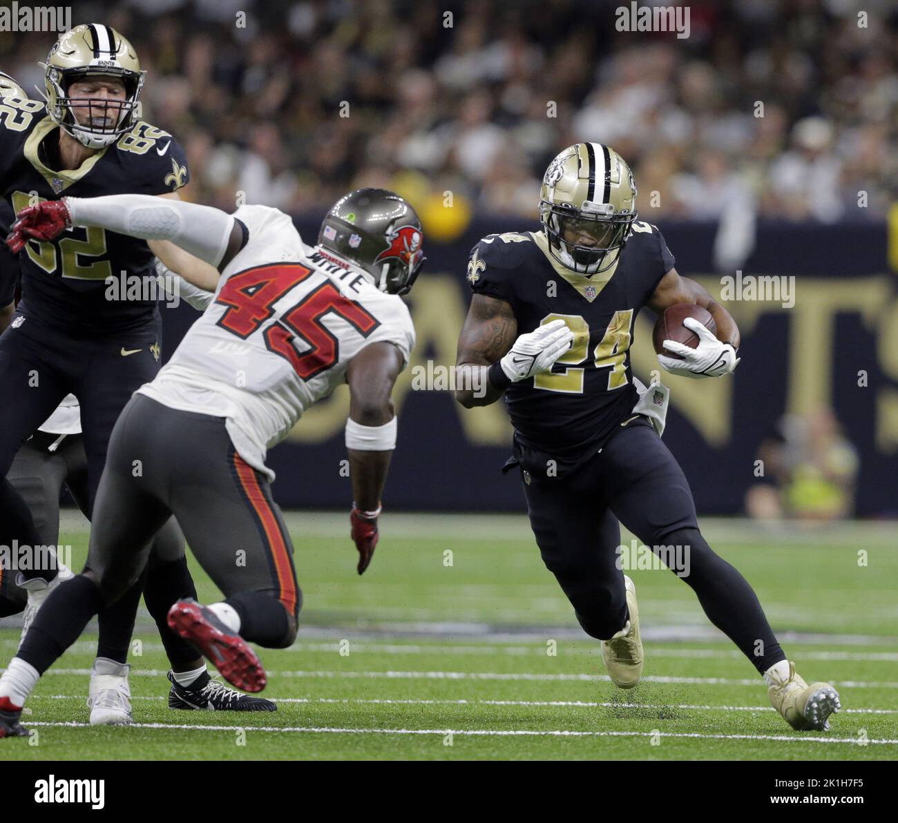 Caesars superdome saints hi-res stock photography and images - Alamy