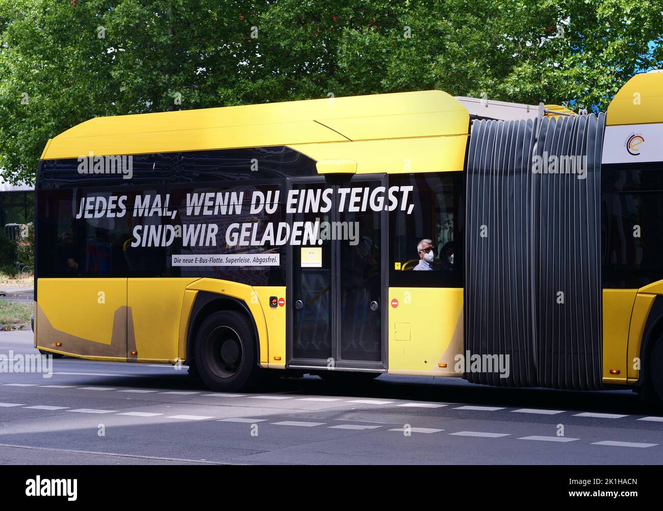 Yellow bvg bus hi-res stock photography and images - Alamy