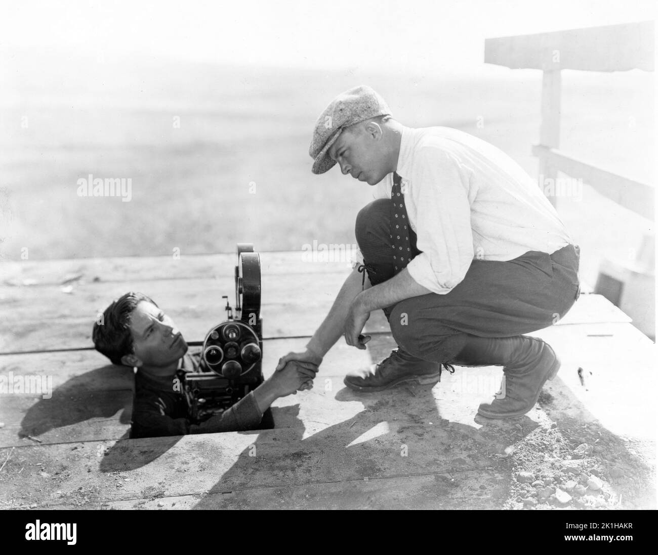 1920s movie camera hi-res stock photography and images - Alamy